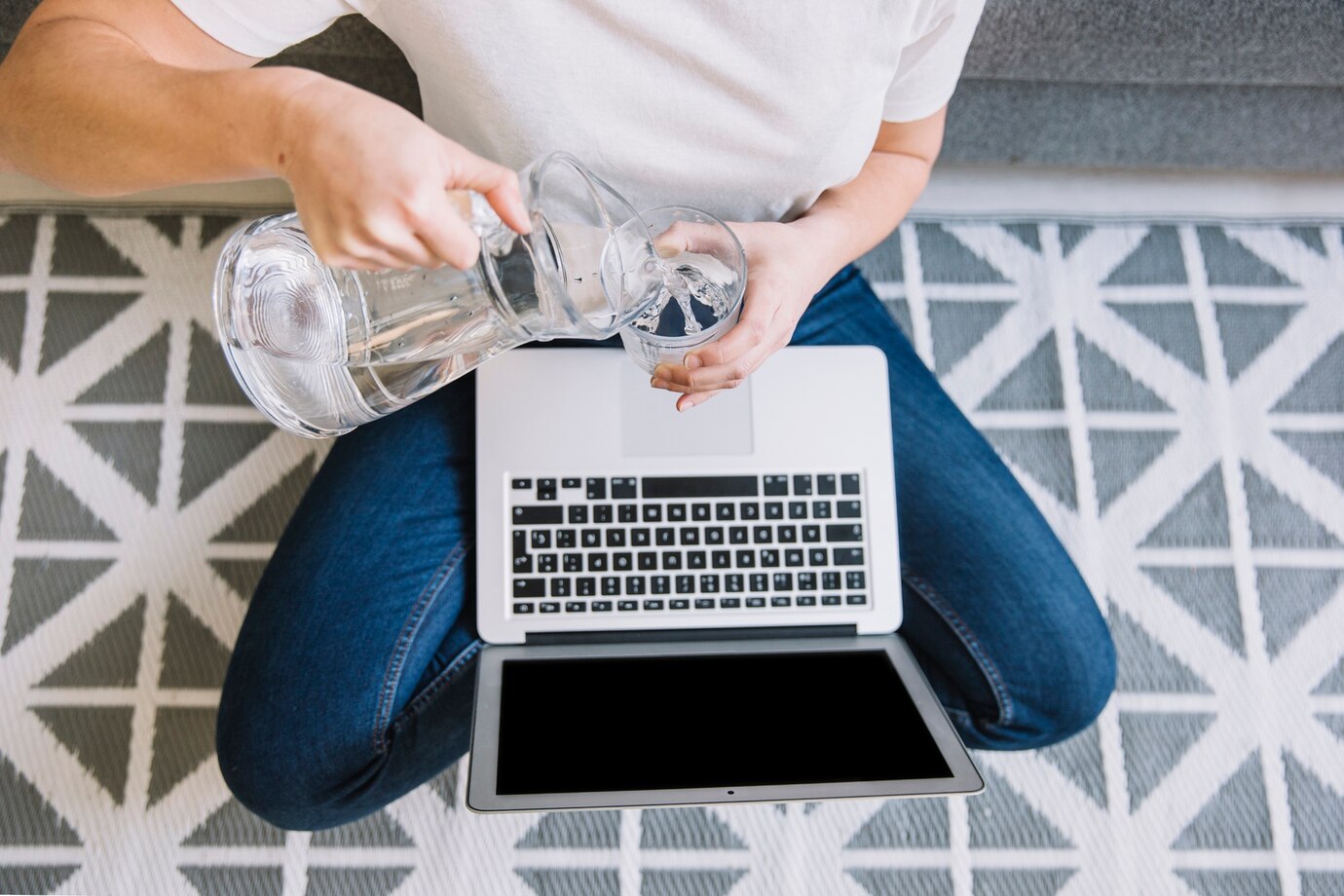 Track Water Consumption Like A Pro: Tips And Tools You Need - watertracking